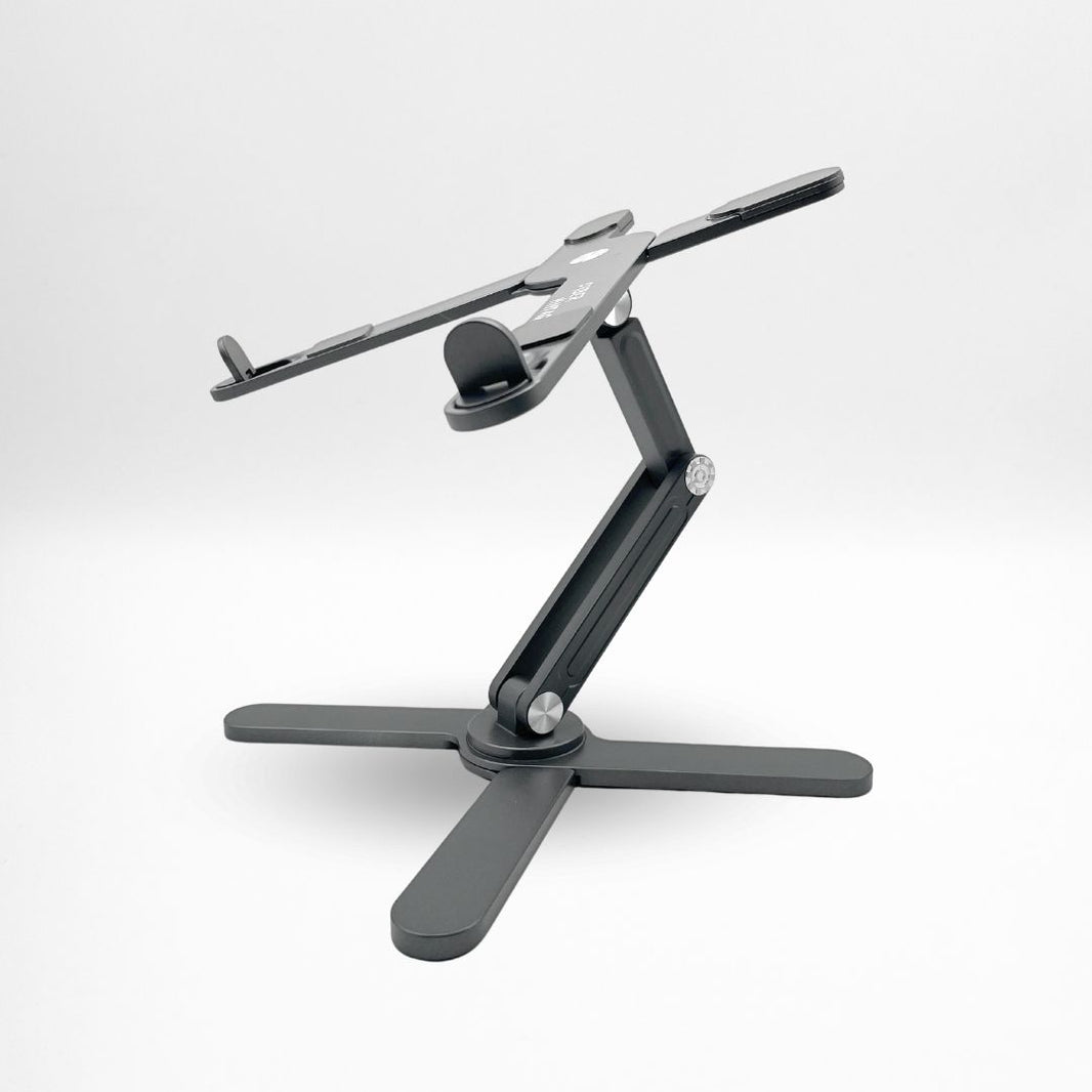 Cyber Vintage | Innovative Workspace & Timeless Desk Setup